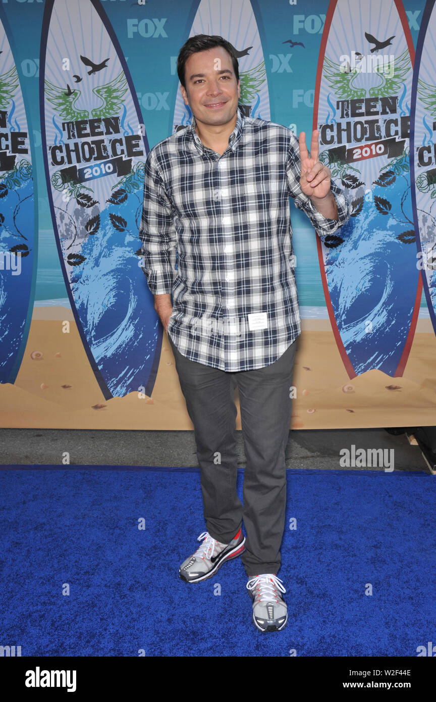 LOS ANGELES, CA. August 09, 2010: Jimmy Fallon at the 2010 Teen Choice ...