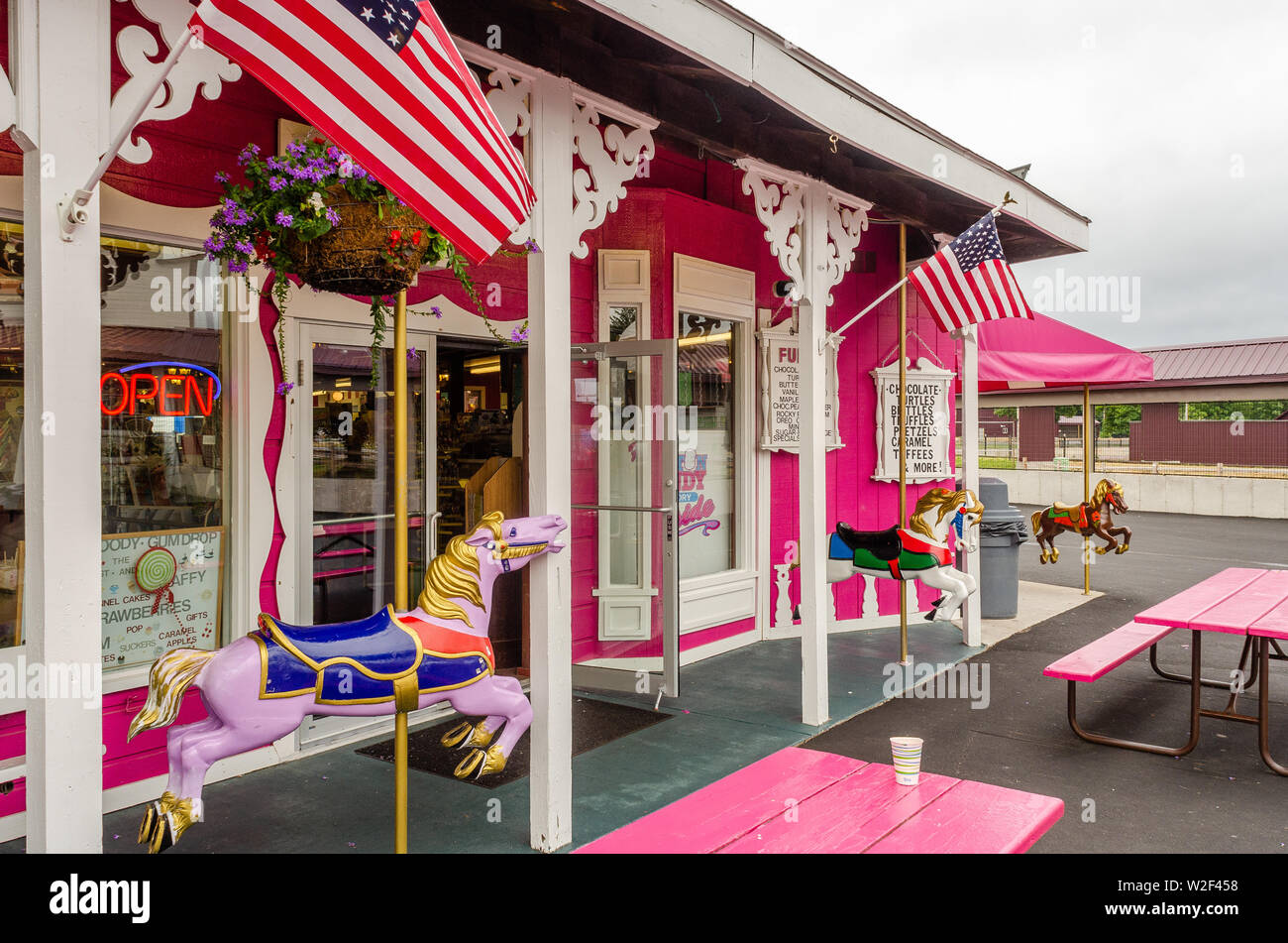 Buildings in Wisconsin Dells Stock Photo - Alamy