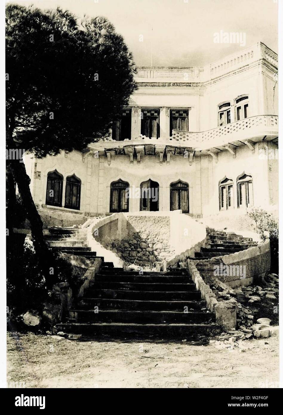 Chalé Drº João Lucio antes do restauro2 Stock Photo - Alamy