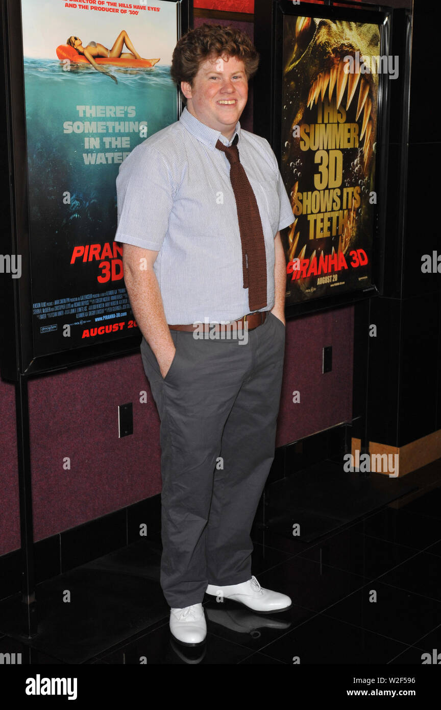 Zack pearlman piranha 3d premiere hi-res stock photography and images ...
