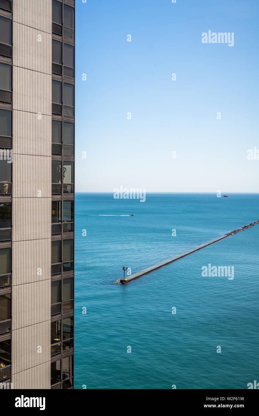 City skyline lake michigan view dusk hi-res stock photography and ...
