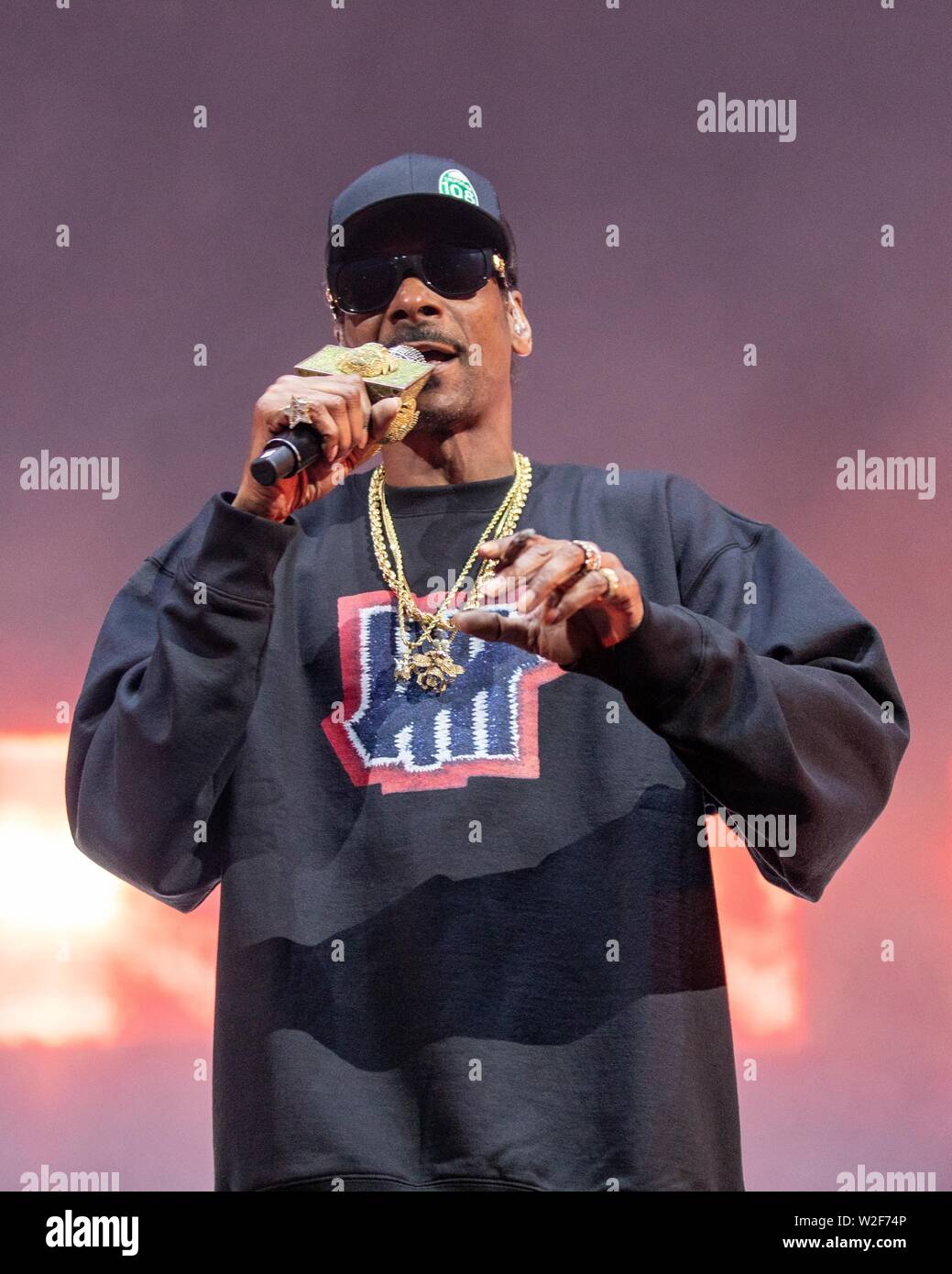 Calvin Broadus Jr High Resolution Stock Photography and Images - Alamy