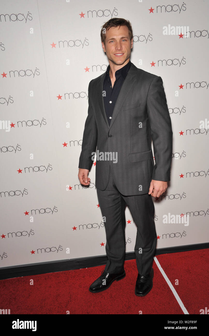 LOS ANGELES, CA. September 16, 2010: Jake Pavelka at Macy's Passport ...