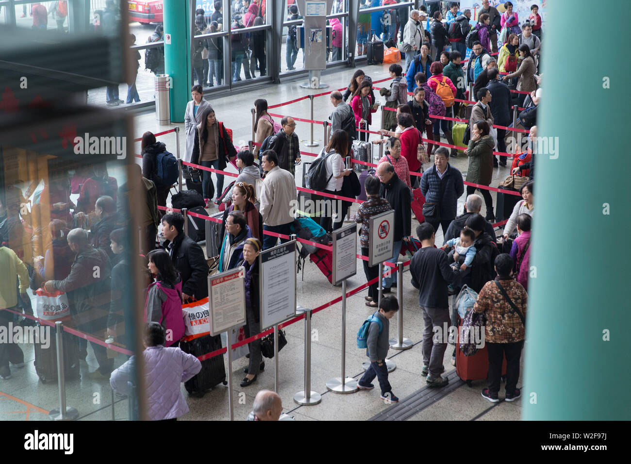 Hung hom station hi-res stock photography and images - Alamy