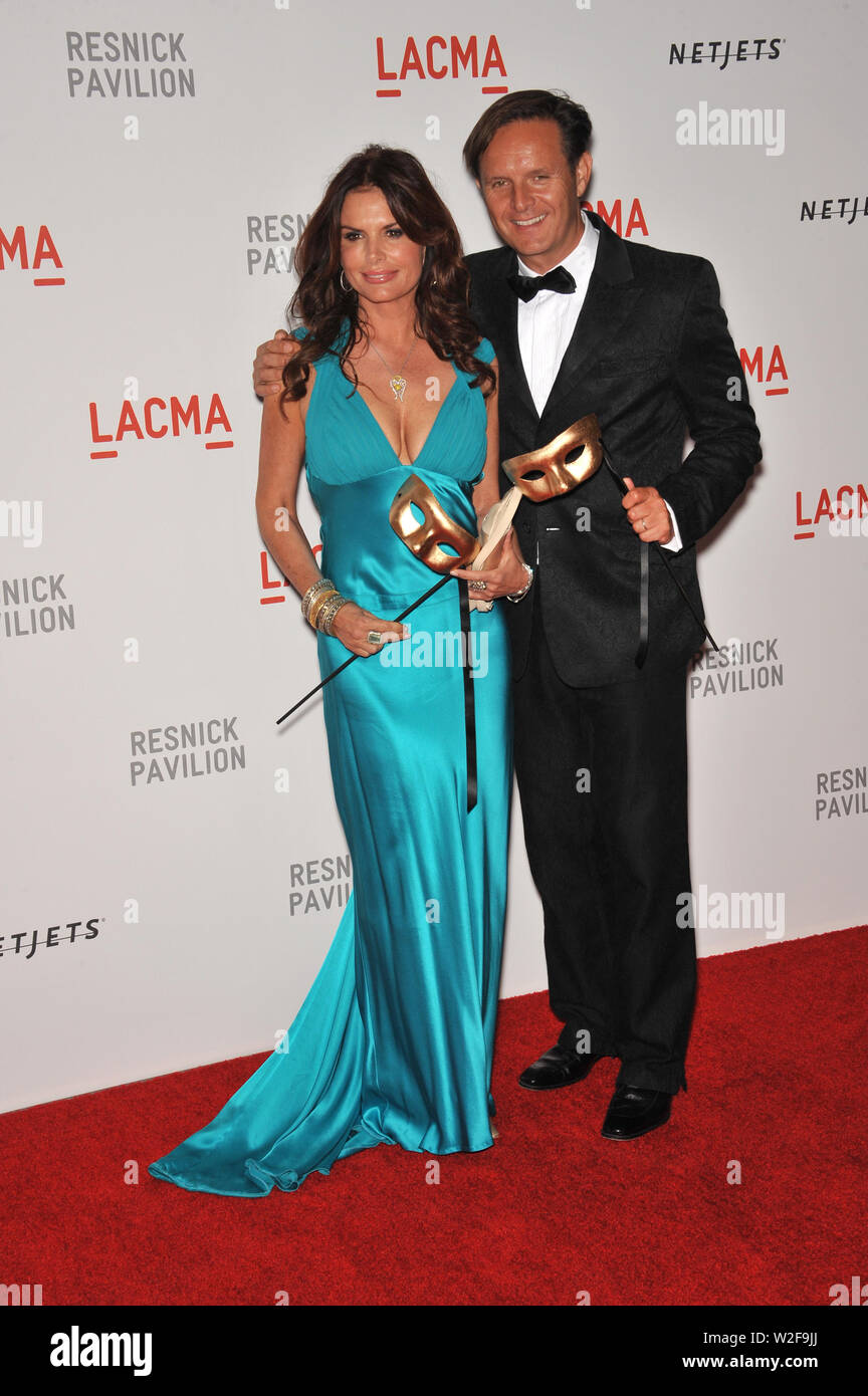 LOS ANGELES, CA. September 26, 2010: Roma Downey & Mark Burnett at a benefit gala at the Los ...