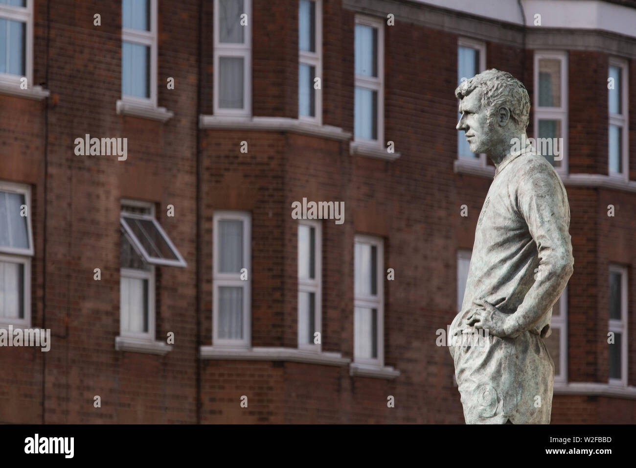 Chelsea Stadium Statue High Resolution Stock Photography and Images - Alamy