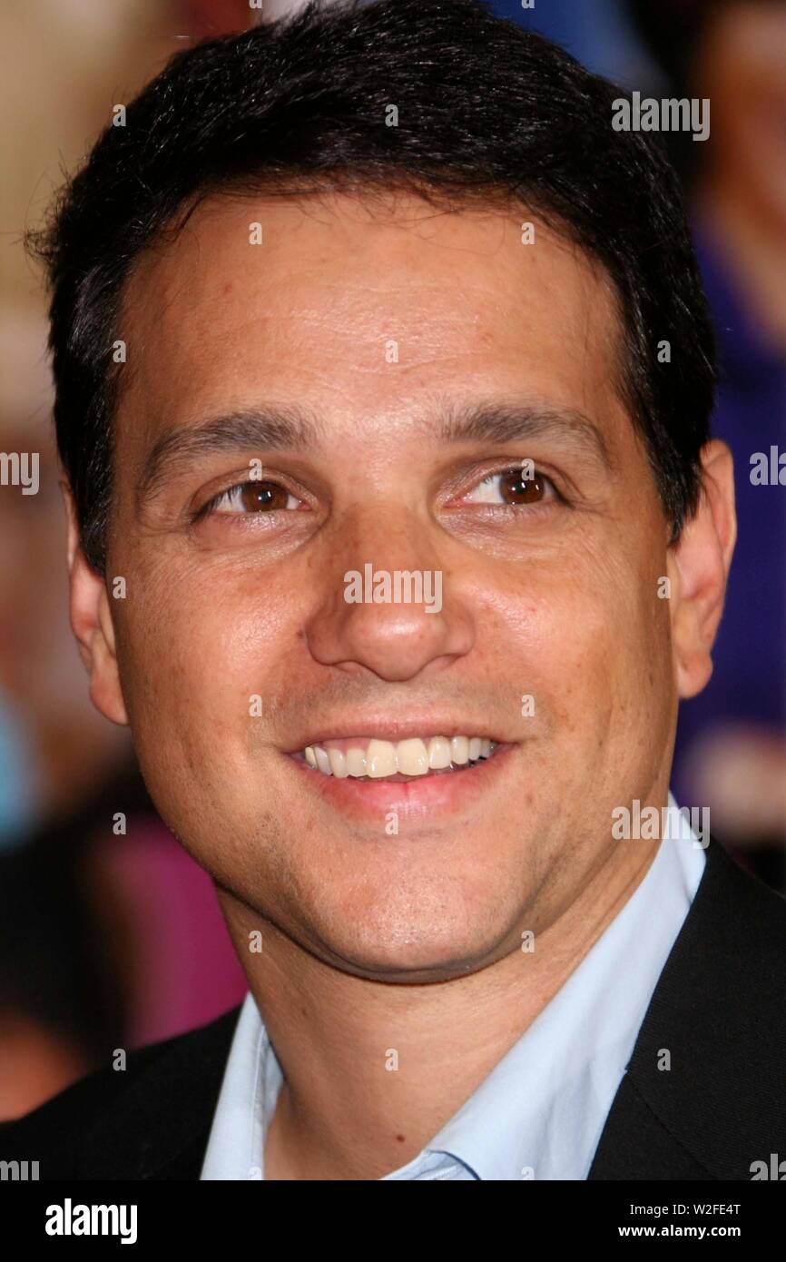 Macchio ralph hi-res stock photography and images - Alamy