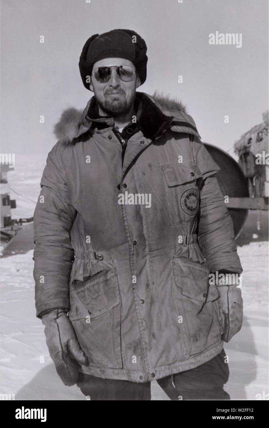 Charles bentley hi-res stock photography and images - Alamy