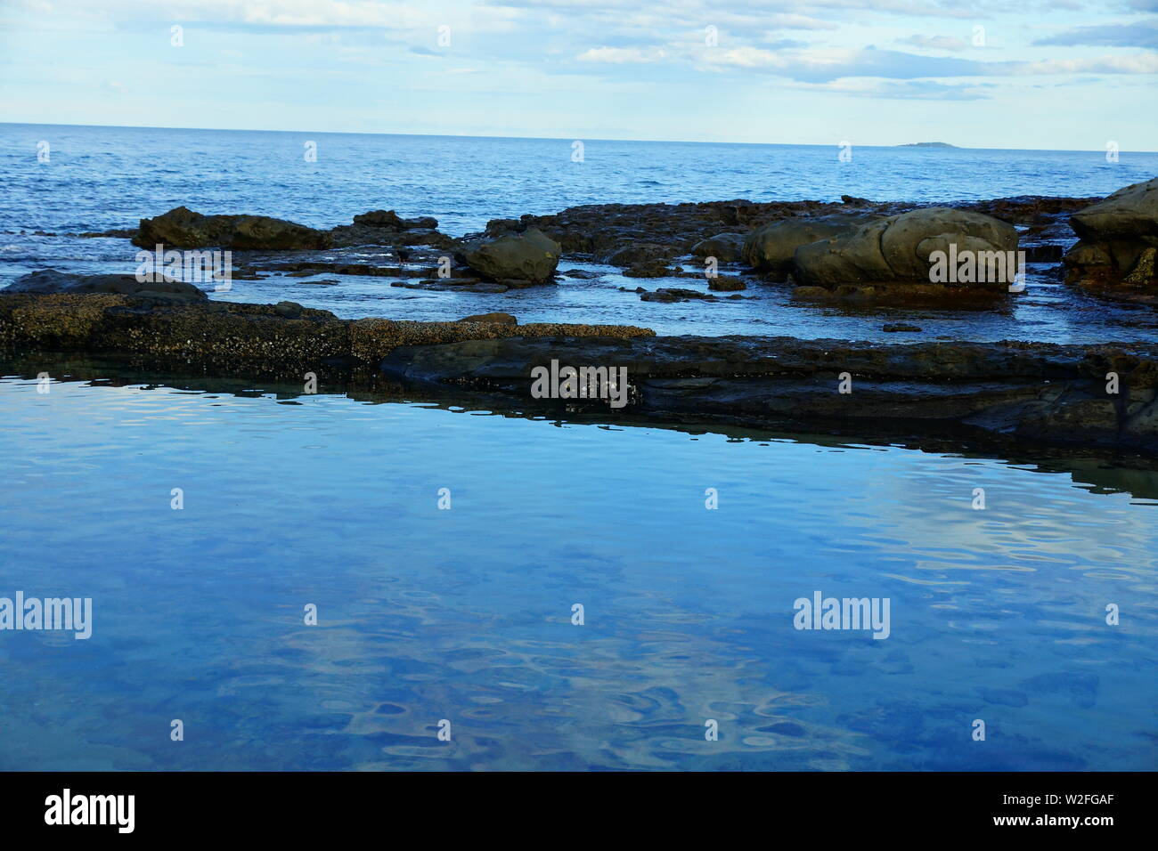 Shallows rock pools hi-res stock photography and images - Alamy