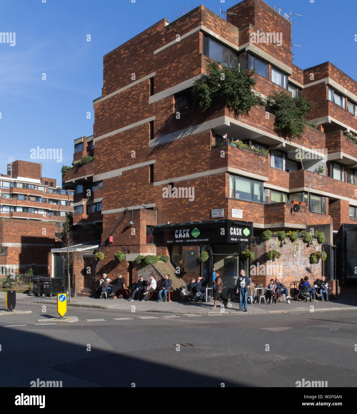 Lillington gardens estate hi-res stock photography and images - Alamy