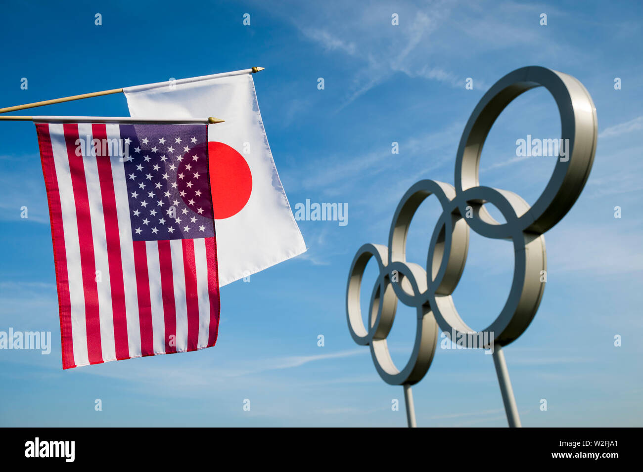 Olympic rings american flag hi-res stock photography and images - Alamy