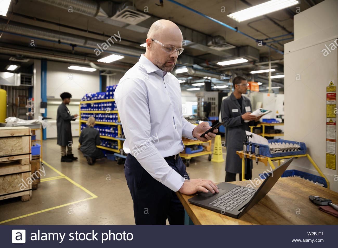 Mobile machine shop hi-res stock photography and images - Alamy