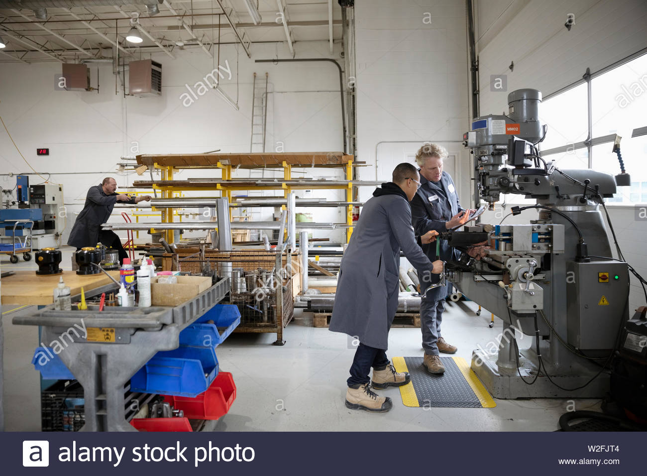 Factory floor and machinists hi-res stock photography and images - Alamy