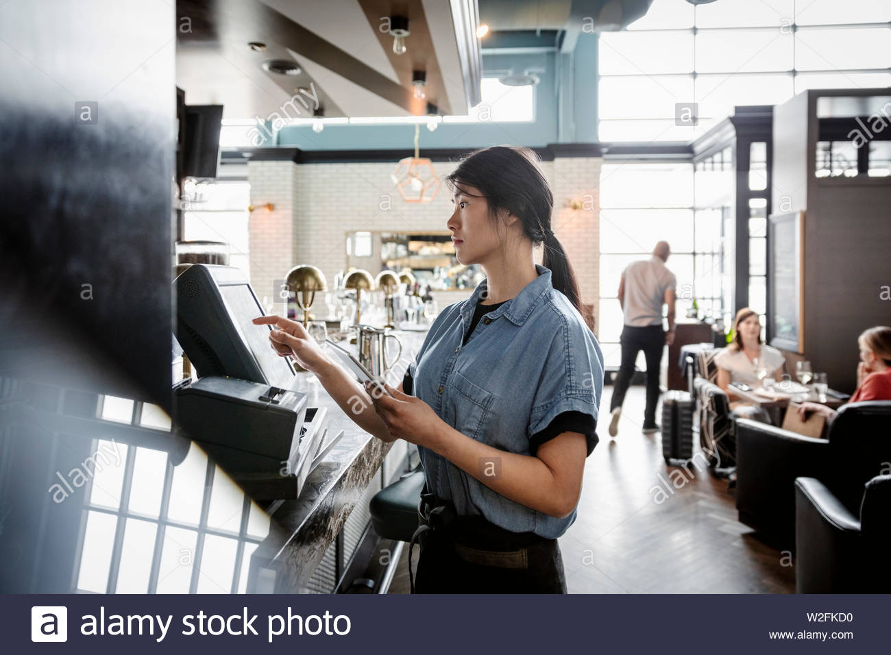 Screen using hi-res stock photography and images - Alamy