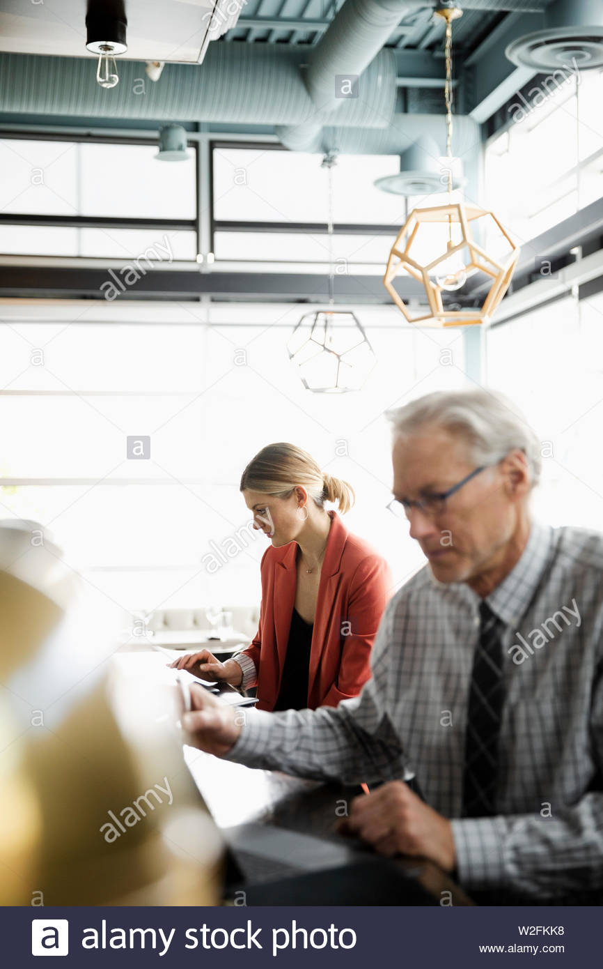 Working in bar hi-res stock photography and images - Alamy
