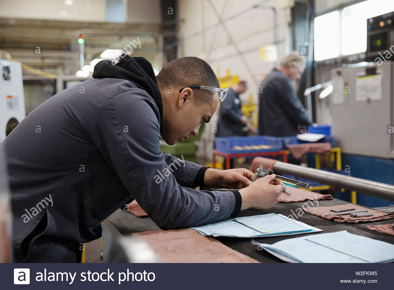 Machinist calipers hi-res stock photography and images - Alamy