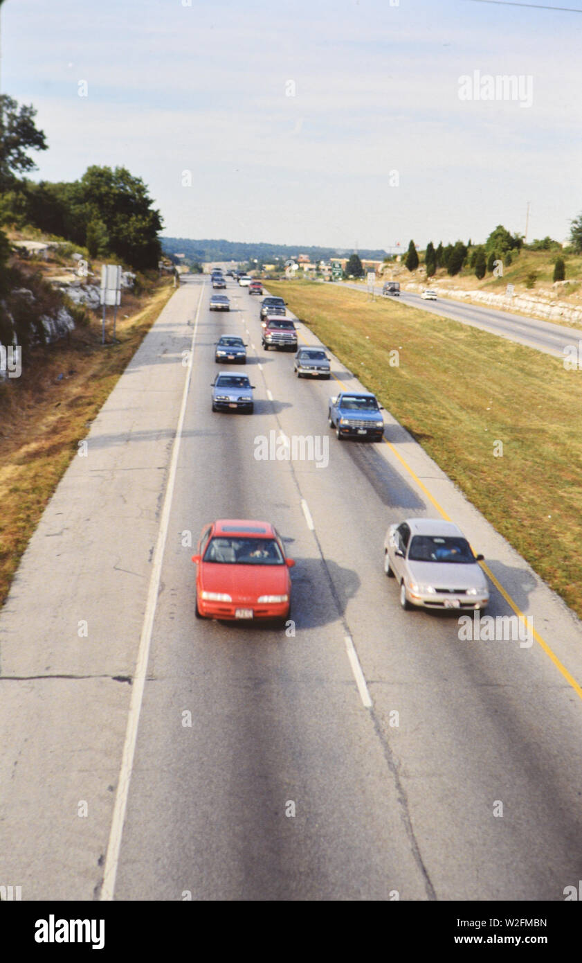 Traffic on an interstate highway ca. 1995 Stock Photo - Alamy