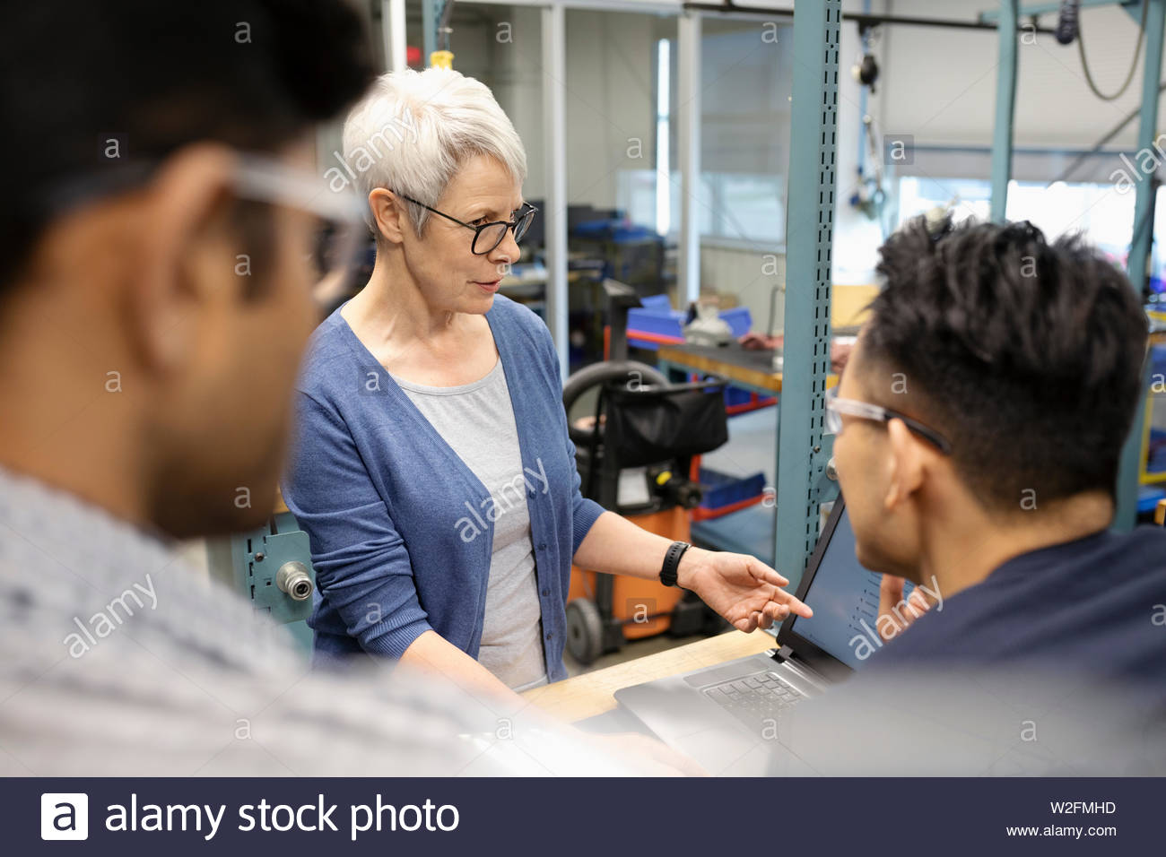 Research cooperation hi-res stock photography and images - Alamy
