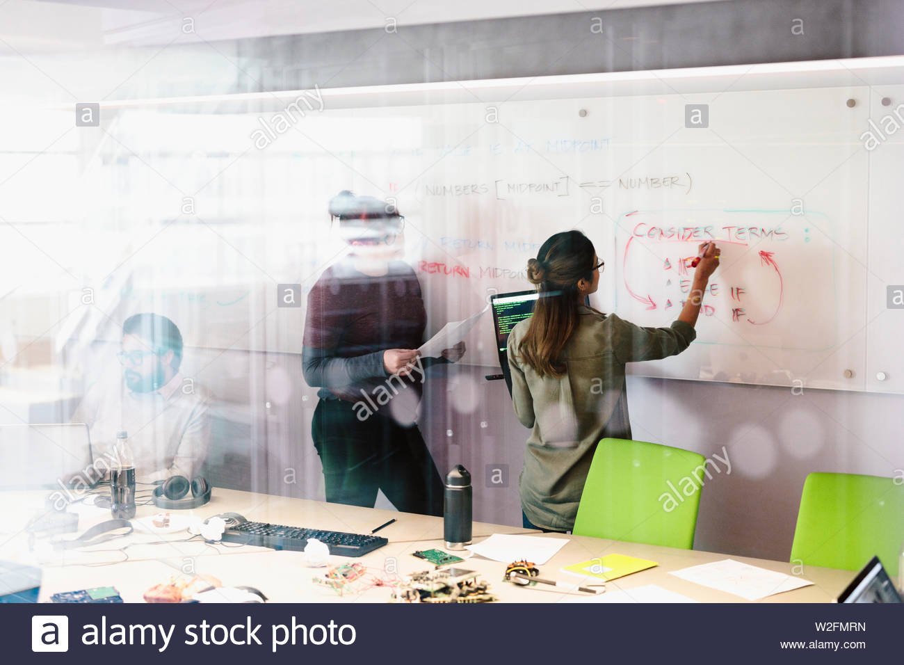 Women in stem conference hi-res stock photography and images - Alamy