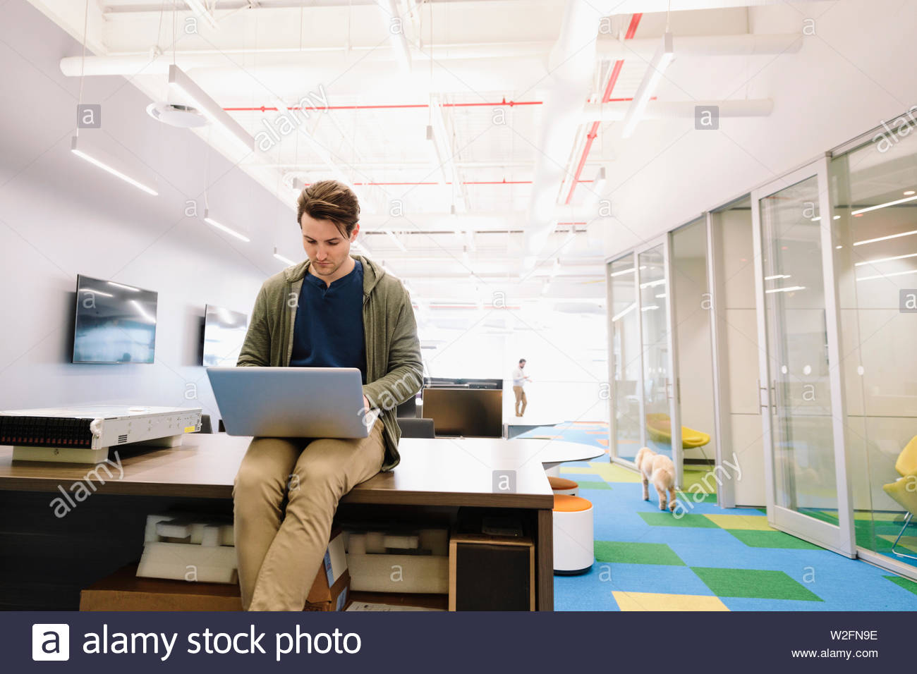 Modern open plan office casual hi-res stock photography and images - Alamy