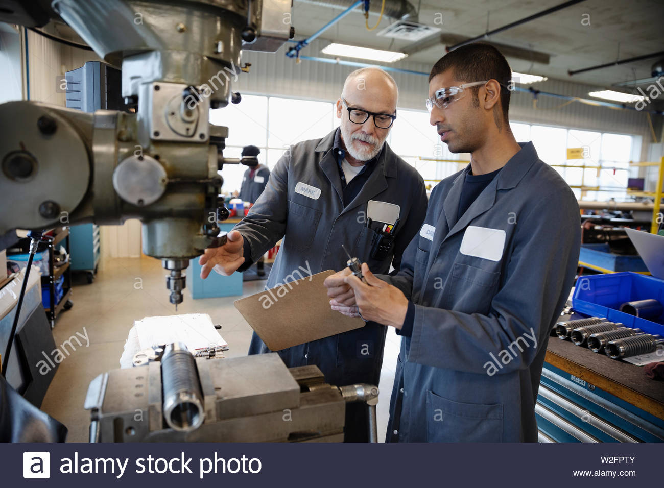 Safety glasses milling machine hi-res stock photography and images - Alamy