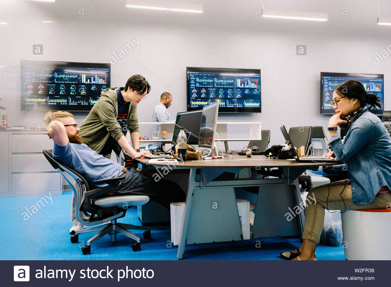 Four programmers hi-res stock photography and images - Alamy Four programmers hi-res stock photography and images - Alamy