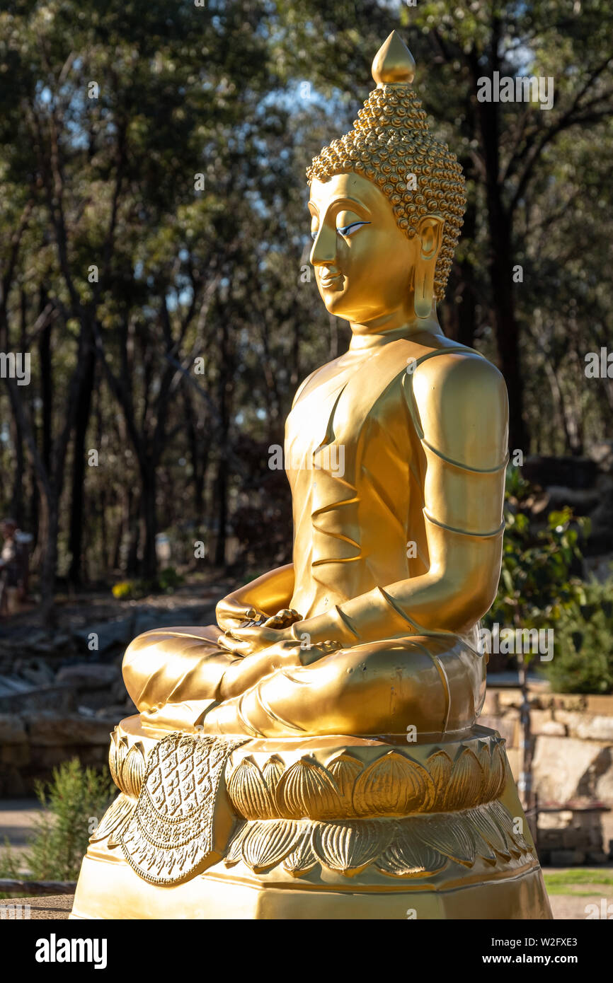 Great stupa of universal compassion bendigo hi-res stock photography ...