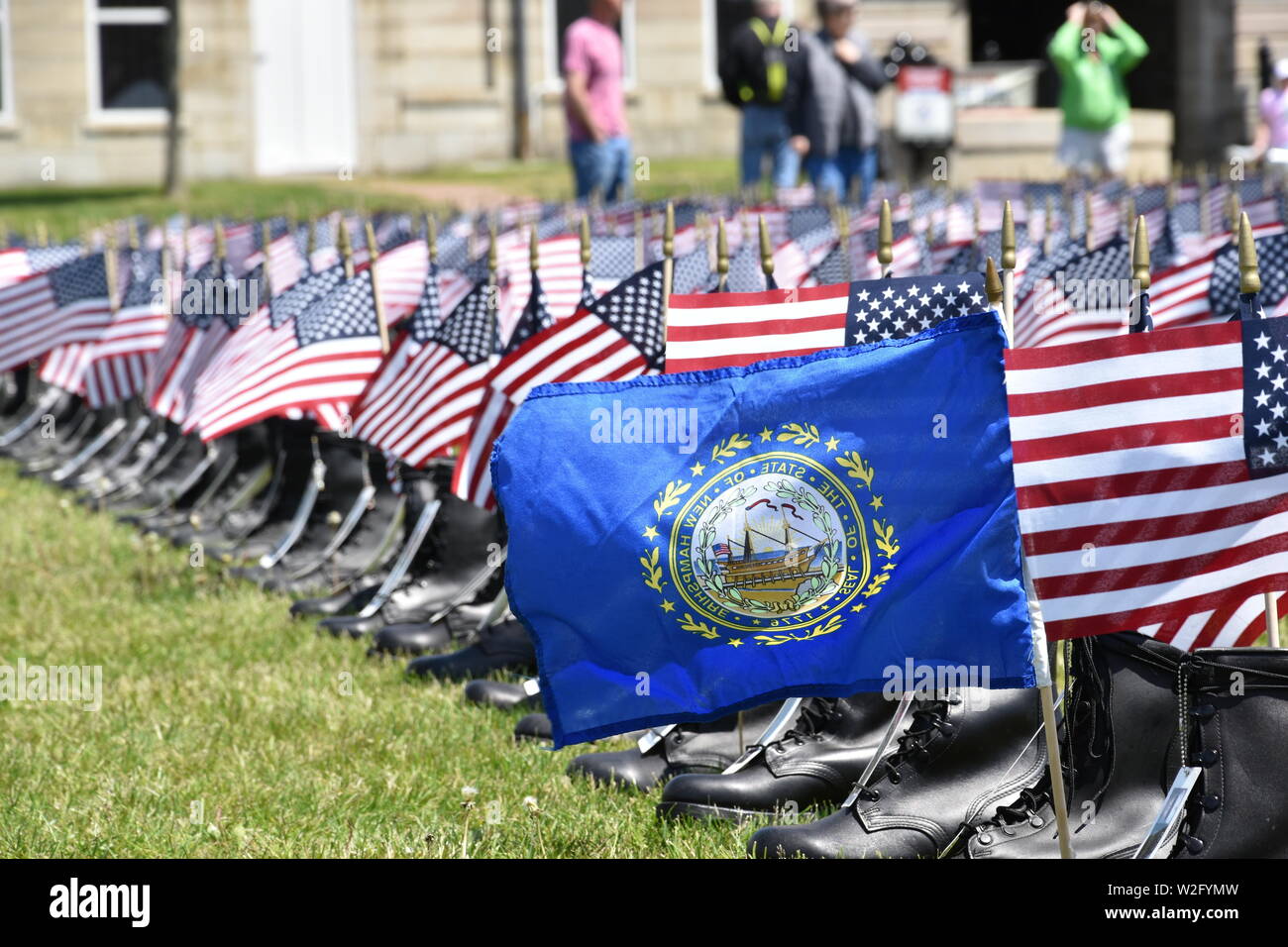 Thousands of flags memorializing fallen soldiers on Memorial Day, 2019 ...