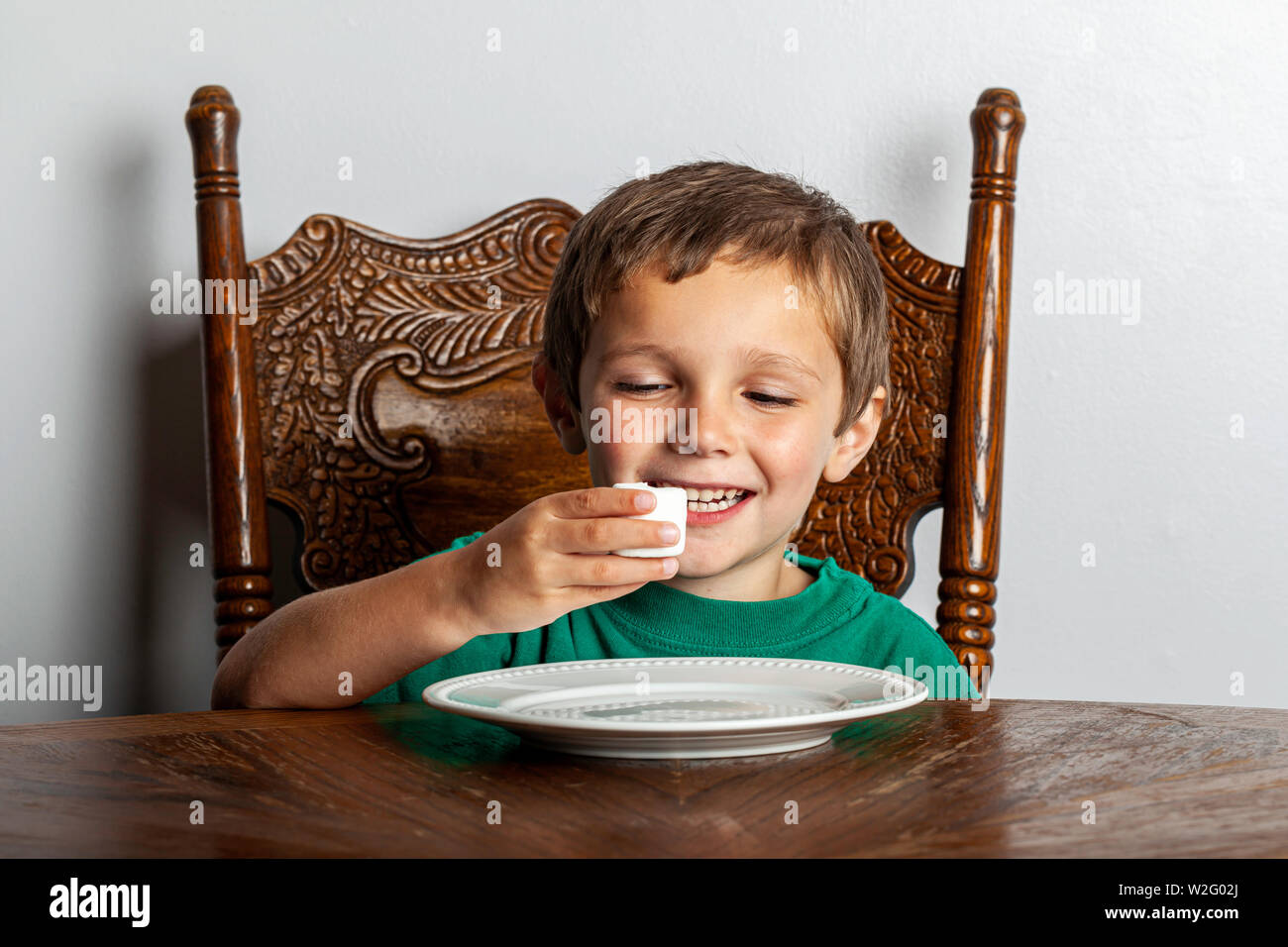 Stanford marshmallow experiment hi-res stock photography and images - Alamy