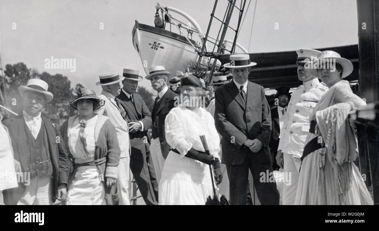 Japanese Mission visits Mount Vernon, VA - Scene aboard the USS ...