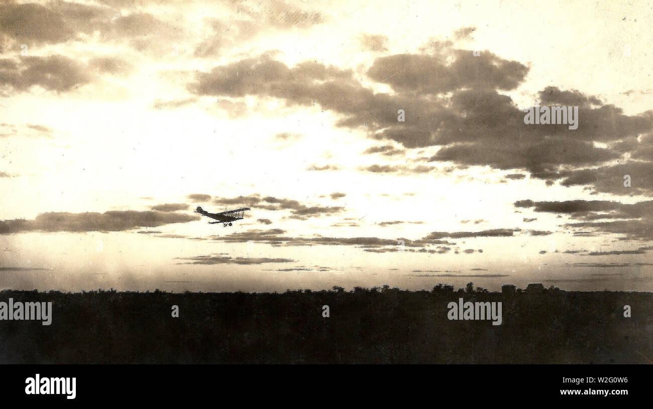 Mohawk aircraft hi-res stock photography and images - Alamy