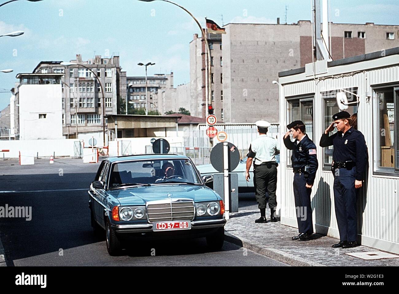 Checkpoint Charlie in 1982 Stock Photo - Alamy