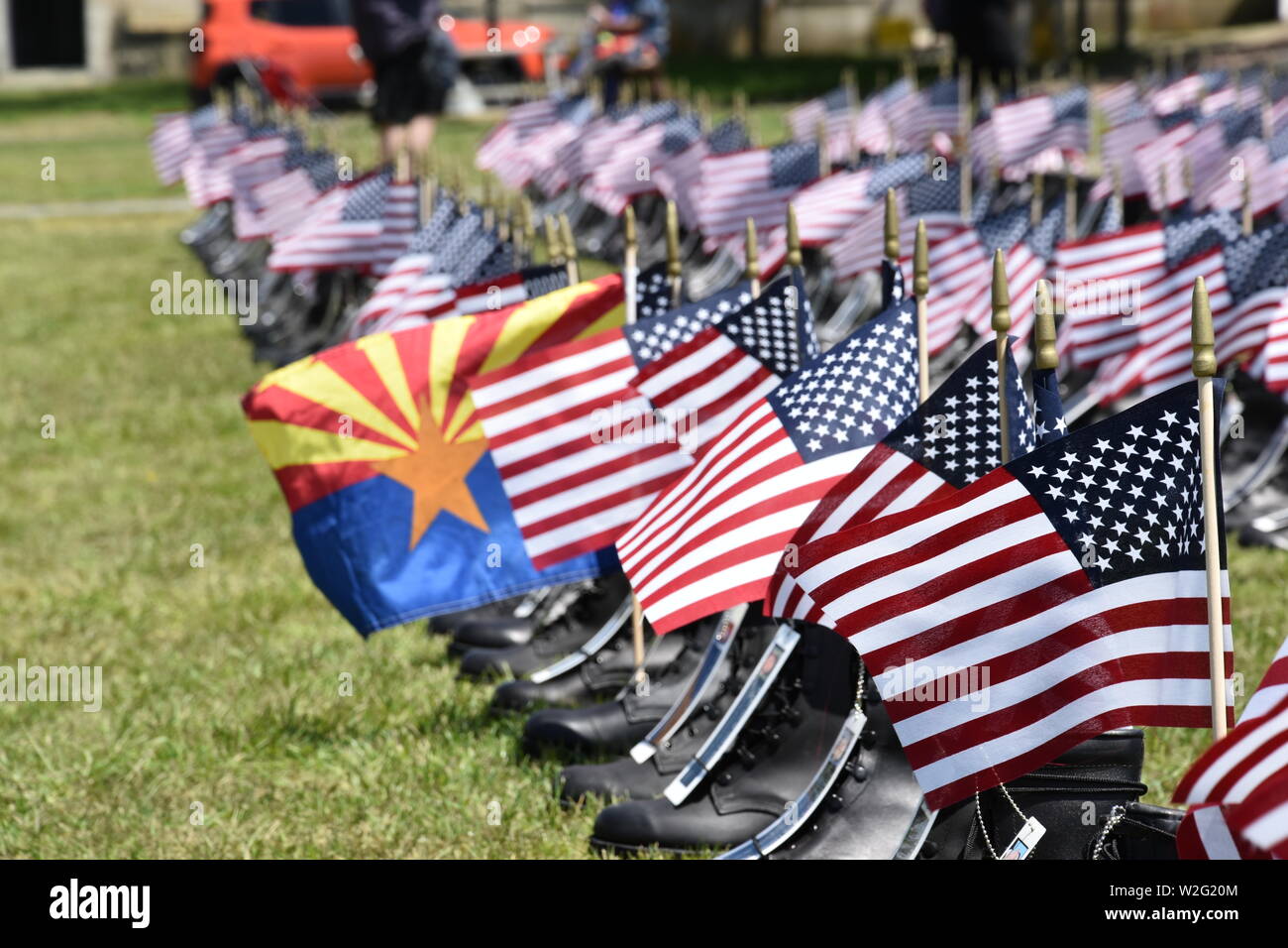 Thousands of flags memorializing fallen soldiers on Memorial Day, 2019 ...