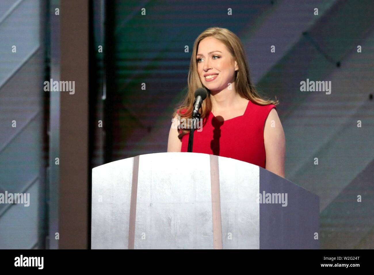 Chelsea clinton 2016 hi-res stock photography and images - Alamy
