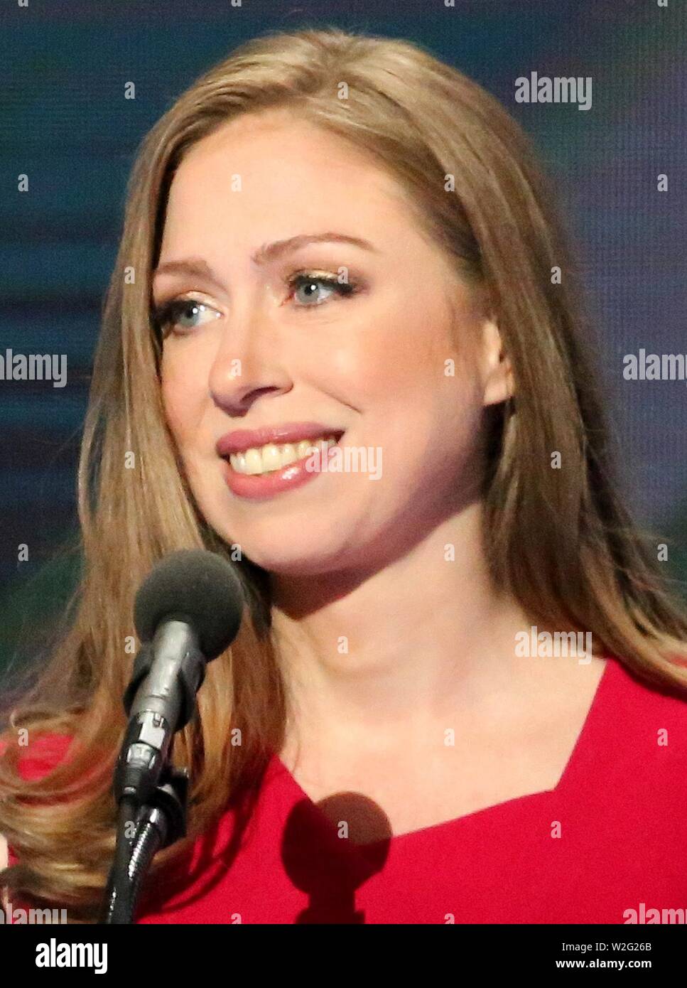 Chelsea clinton 2016 hi-res stock photography and images - Alamy