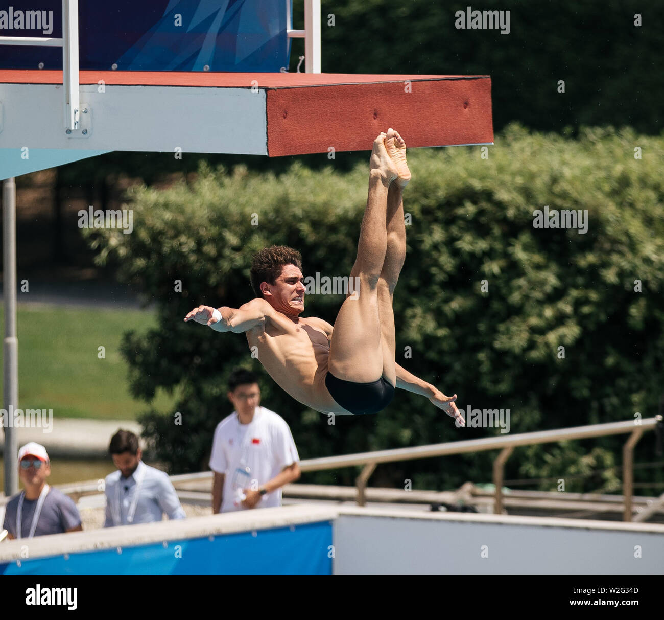10m platform final hi-res stock photography and images - Alamy