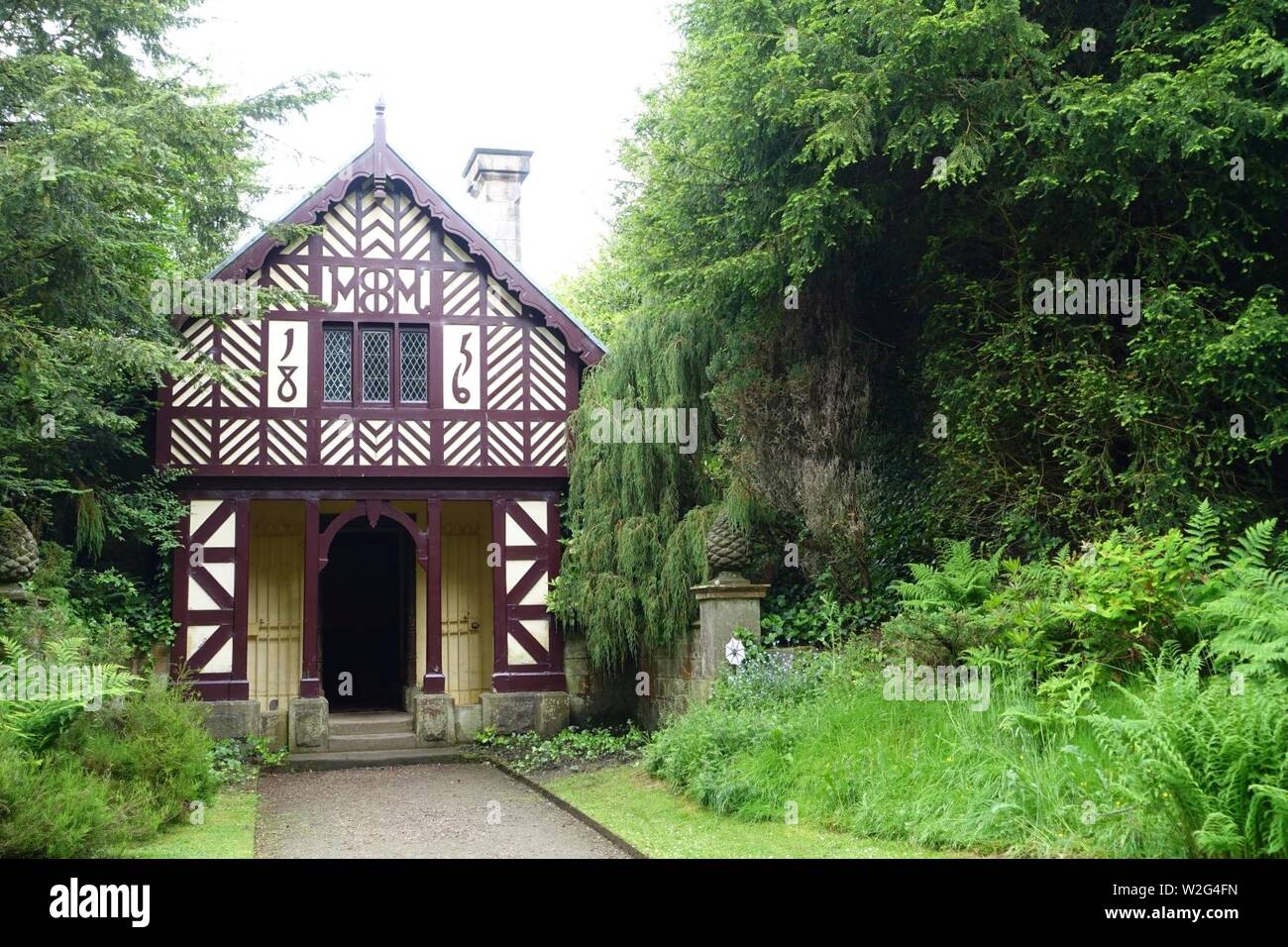 Biddulph grange garden hi-res stock photography and images - Alamy