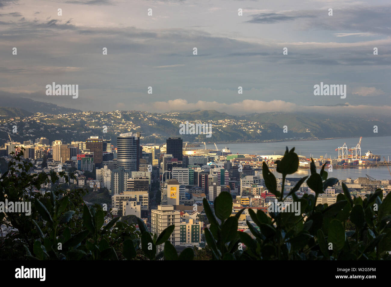Capital metropolitan urban city hi-res stock photography and images - Alamy