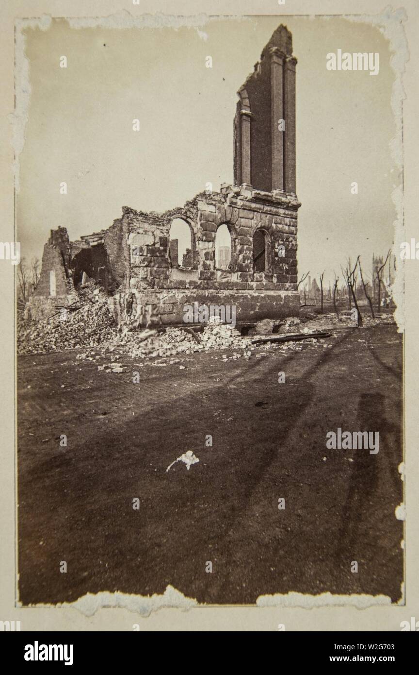 Chicago Fire of 1871, Historical Building Stock Photo - Alamy