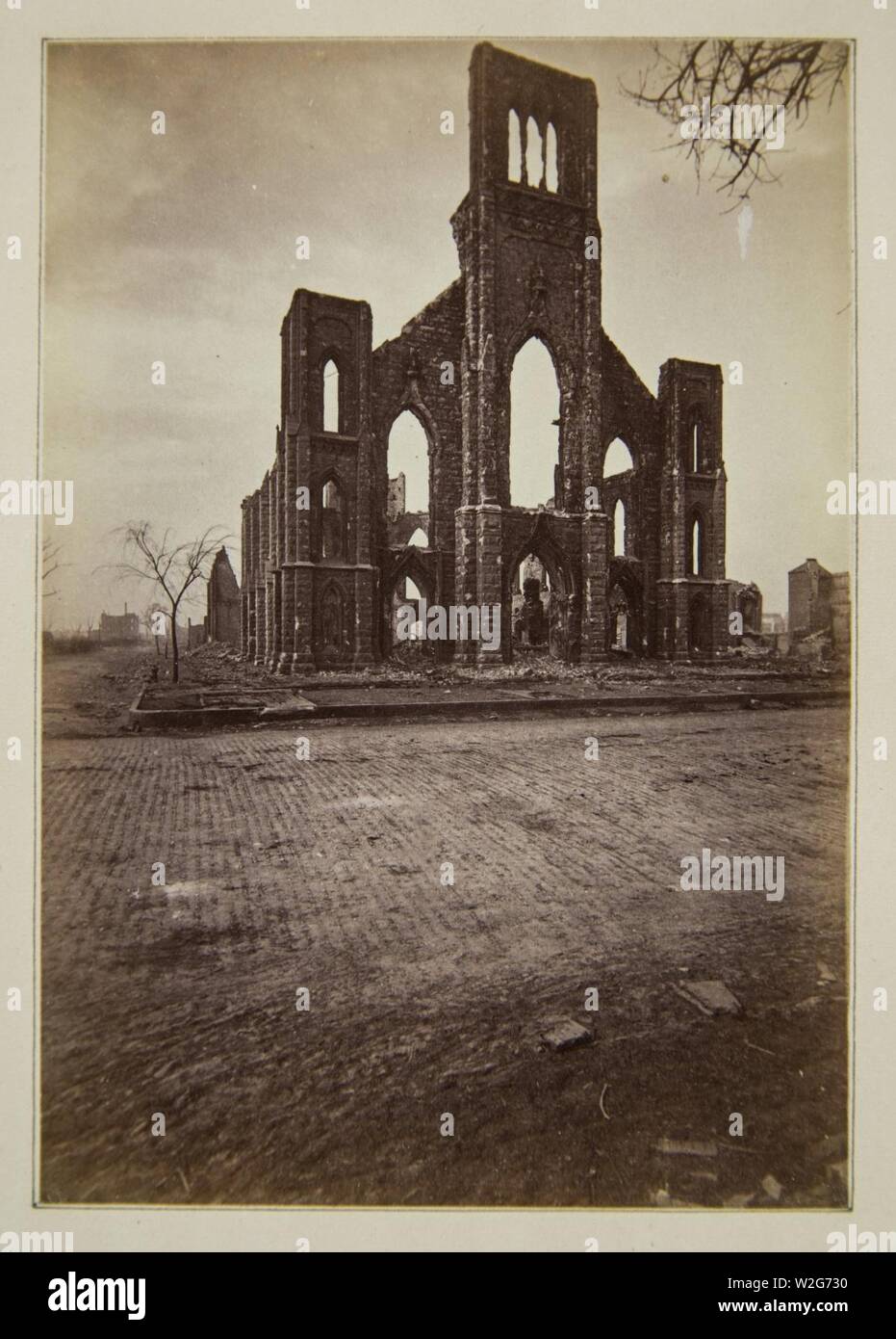 Chicago Fire of 1871, St. Paul's Church Wabash Ave Stock Photo - Alamy