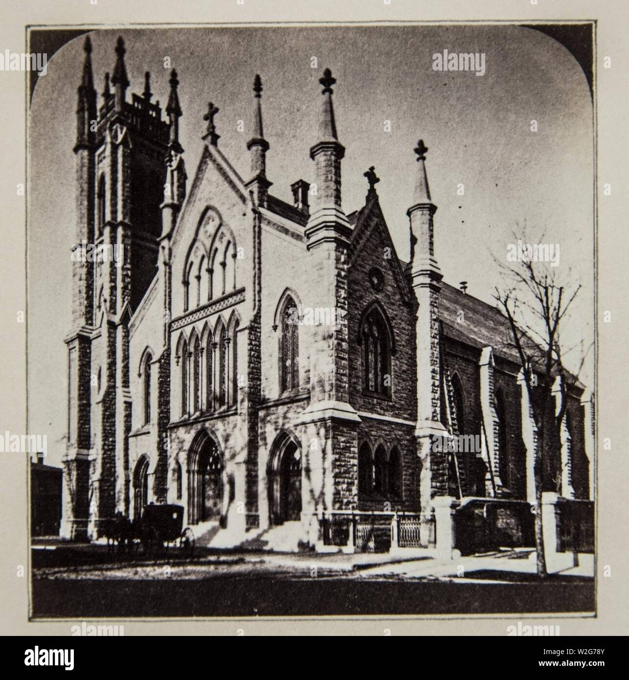 Chicago pre-fire, St. James Church Stock Photo - Alamy