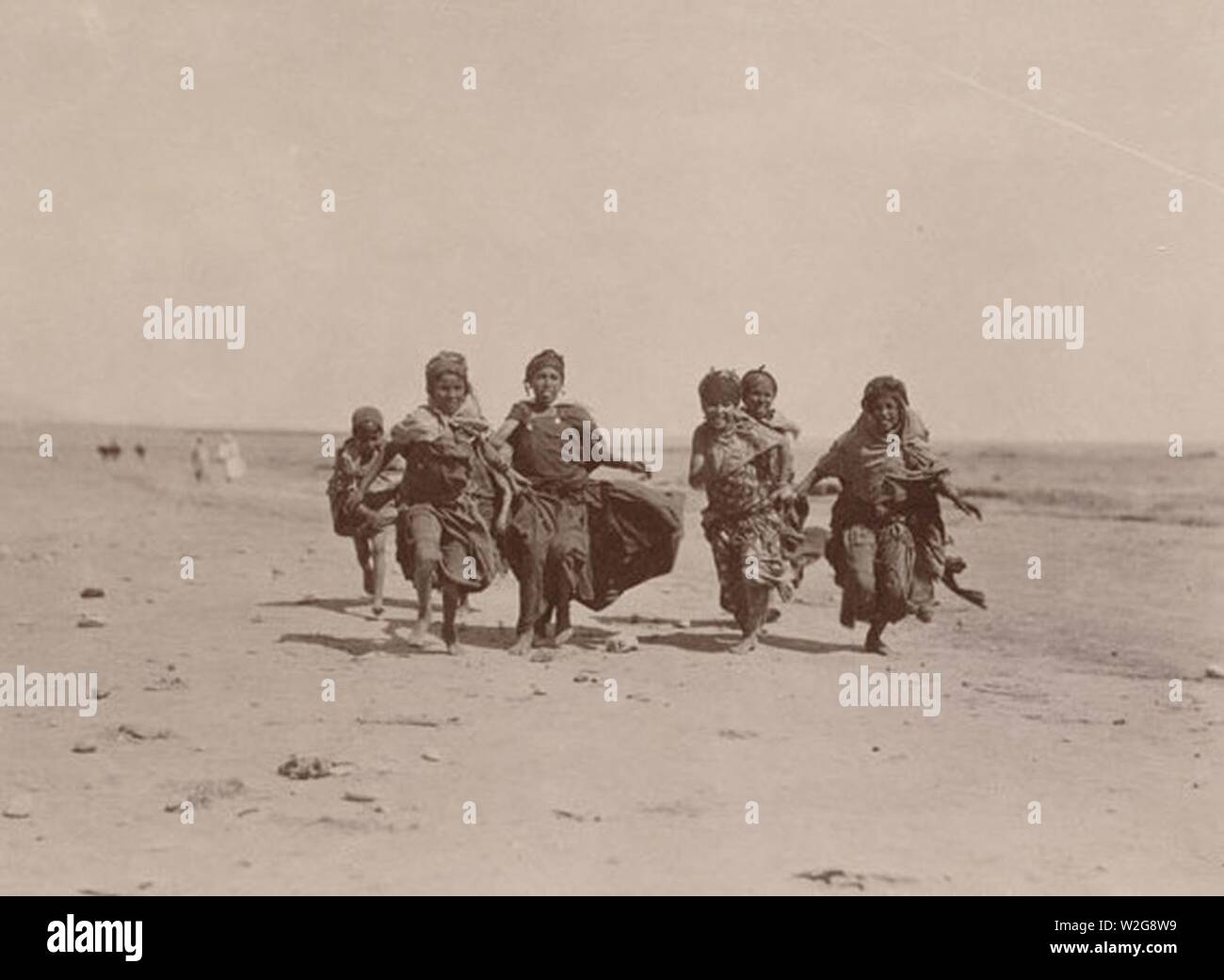 Child beggars of desert Stock Photo - Alamy