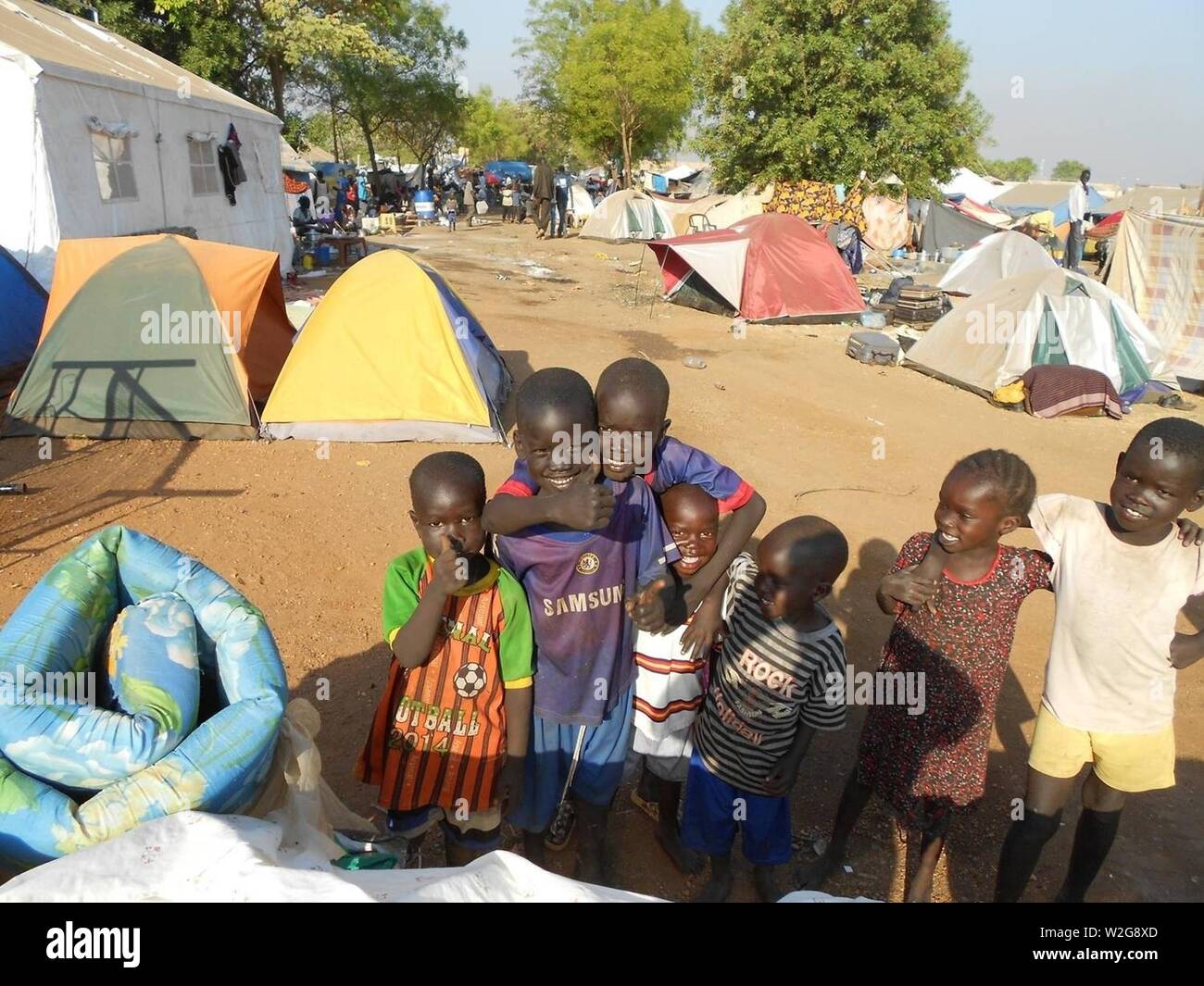 Child residents in the IDP camp (12328463444 Stock Photo - Alamy