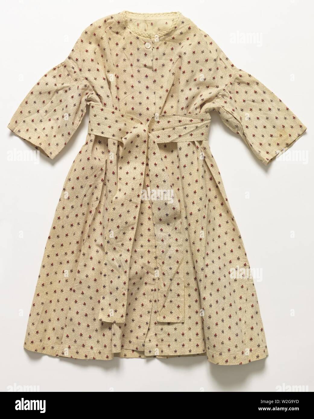 Childs wrapper hi-res stock photography and images - Alamy