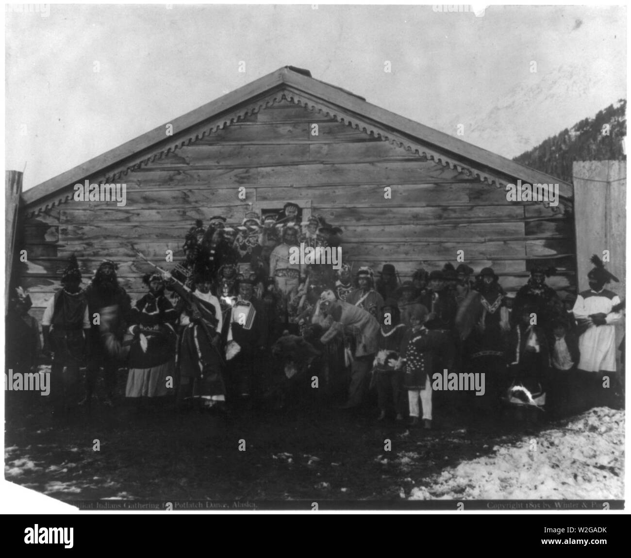 Chilkat dance hi-res stock photography and images - Alamy