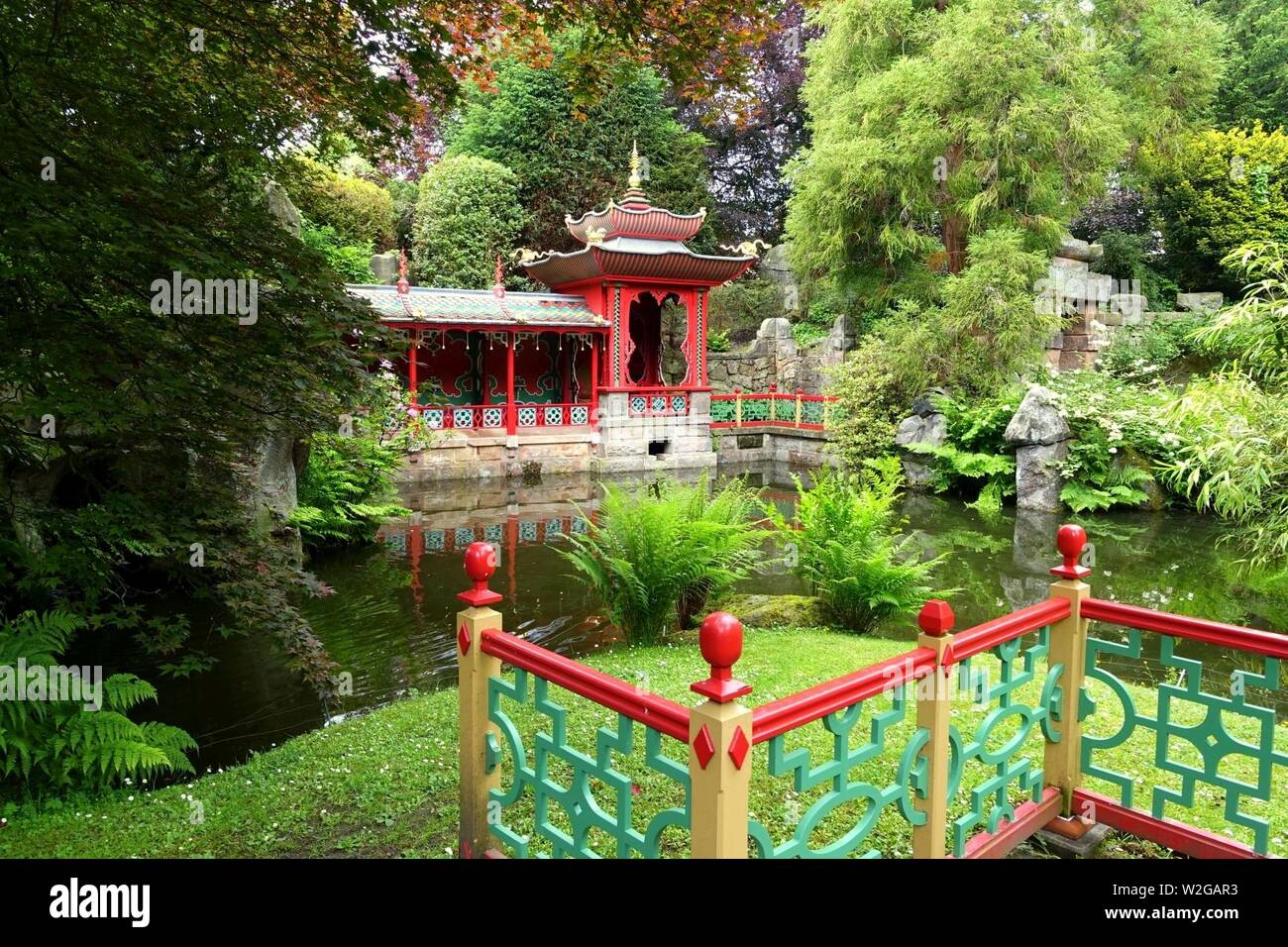 Biddulph grange garden hi-res stock photography and images - Alamy