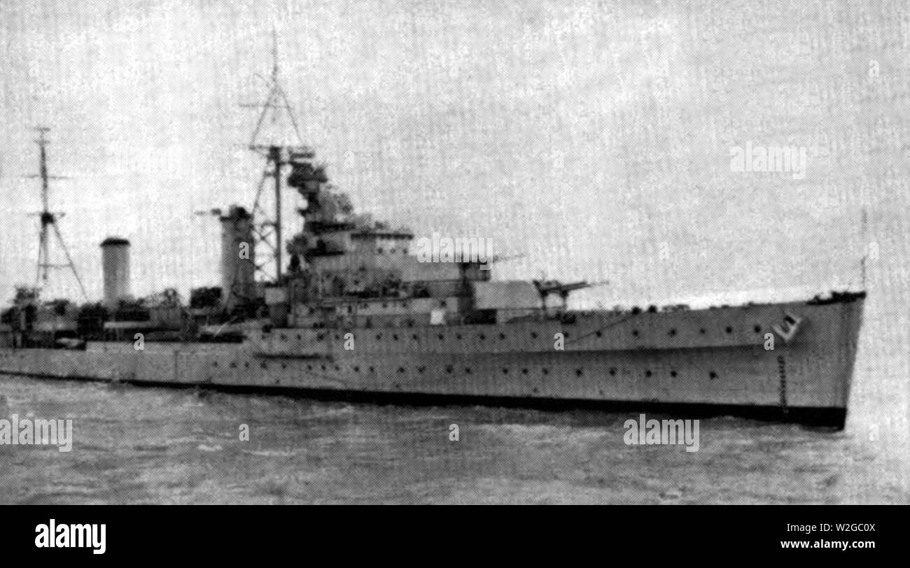 Chinese cruiser Chung King in 1948 Stock Photo - Alamy