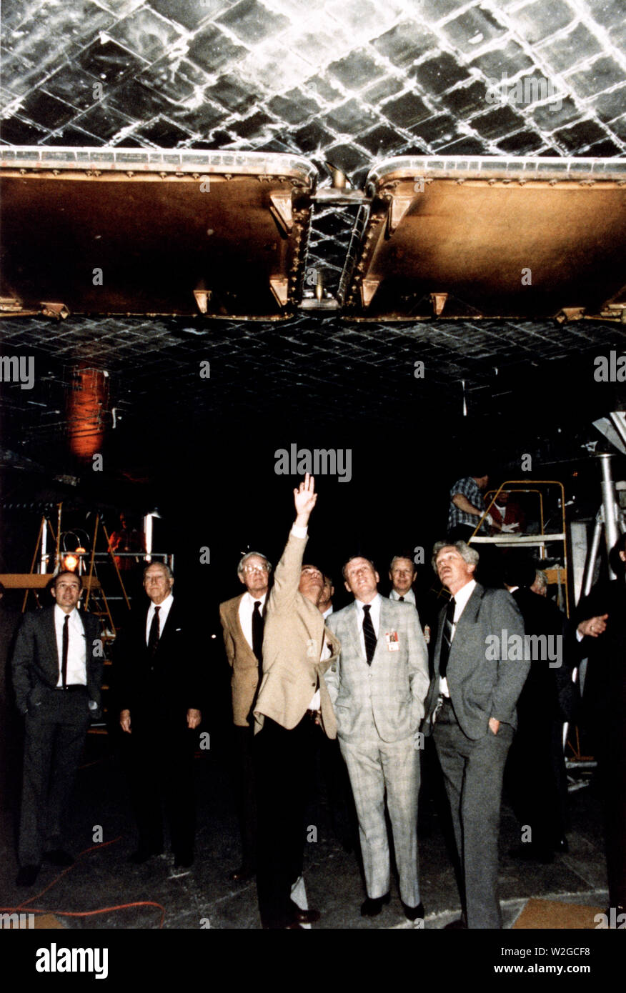(14 Feb. 1986) --- NASA astronaut Robert Crippen points out Discovery ...