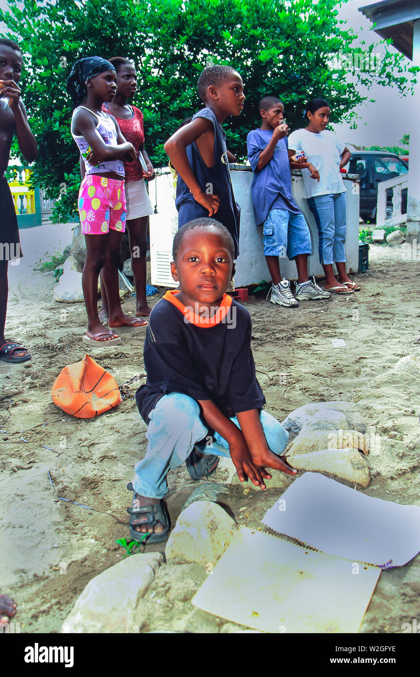 Garifuna children honduras hi-res stock photography and images - Alamy