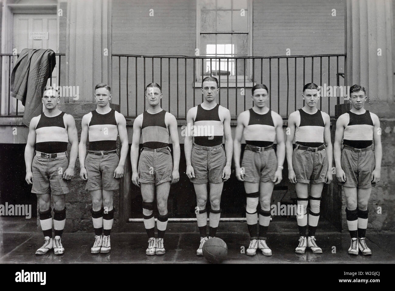 1920s basketball hi-res stock photography and images - Alamy